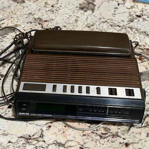 Other | Davis Handsfree Speaker Telephone Amfm Alarm Clock Radio Brown ...